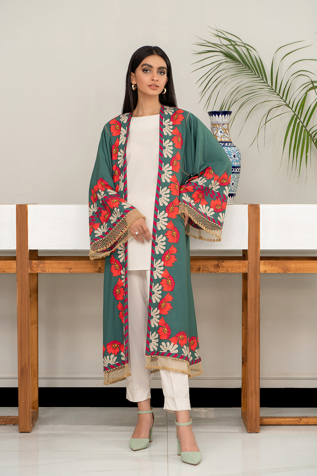 Dahlia Shrug – Lulusar