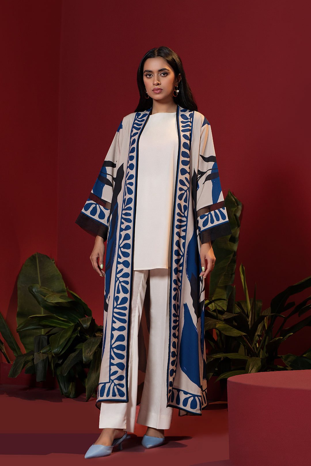 Alorom Shrug – Lulusar